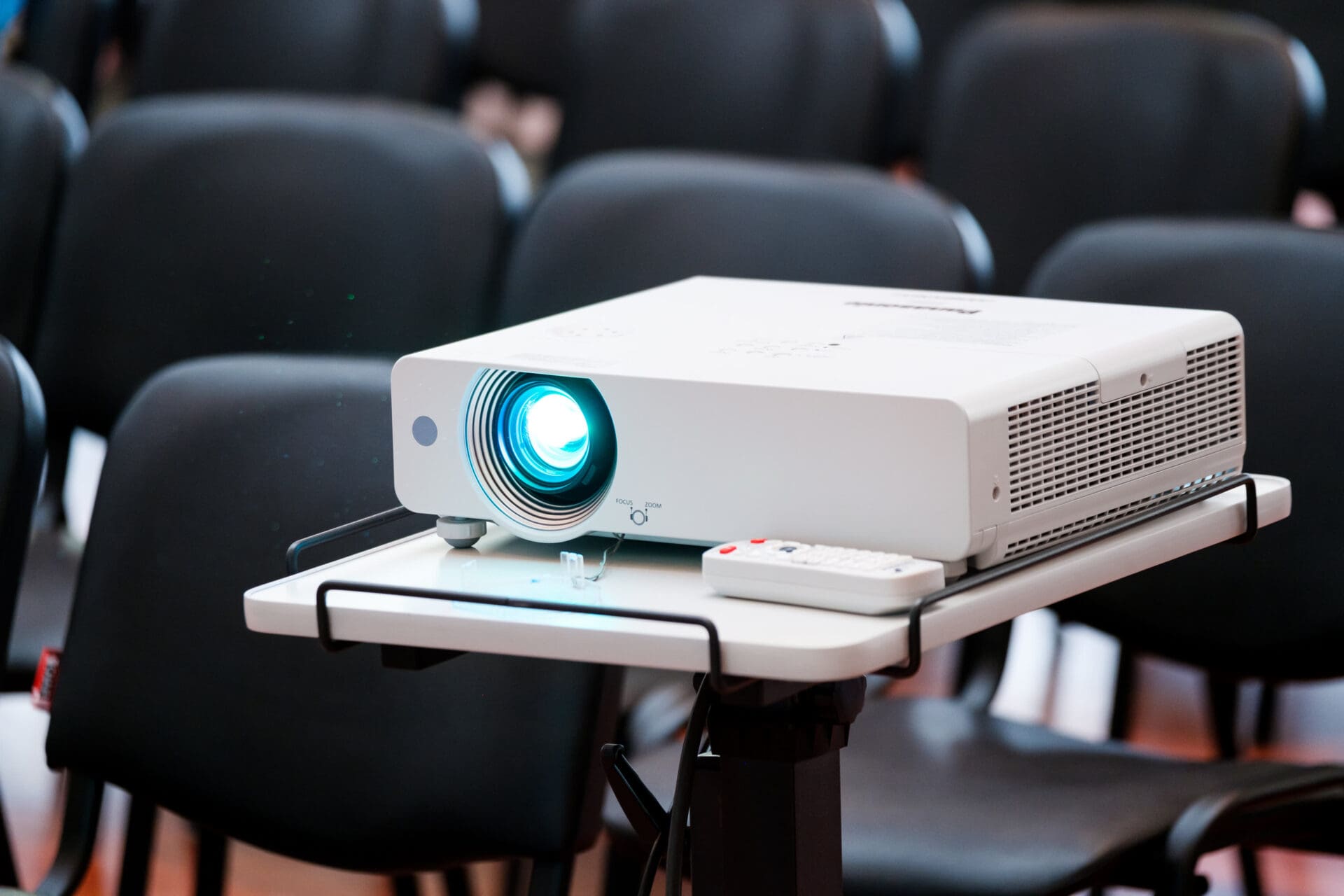Projector & Screens - Illumination Events Limited